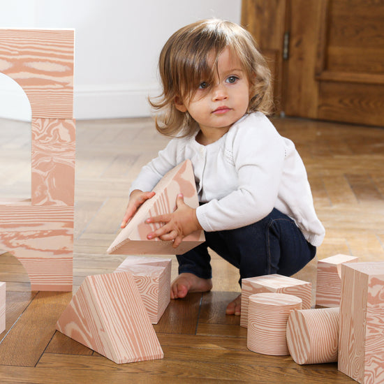 Wood-Like Edu-Blocks, Big, 2 3/4'' (32 pc) – Edushape